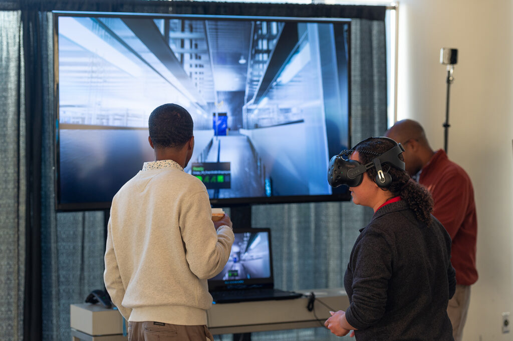 New Era of Augmented, Virtual Reality in Manufacturing | News ...