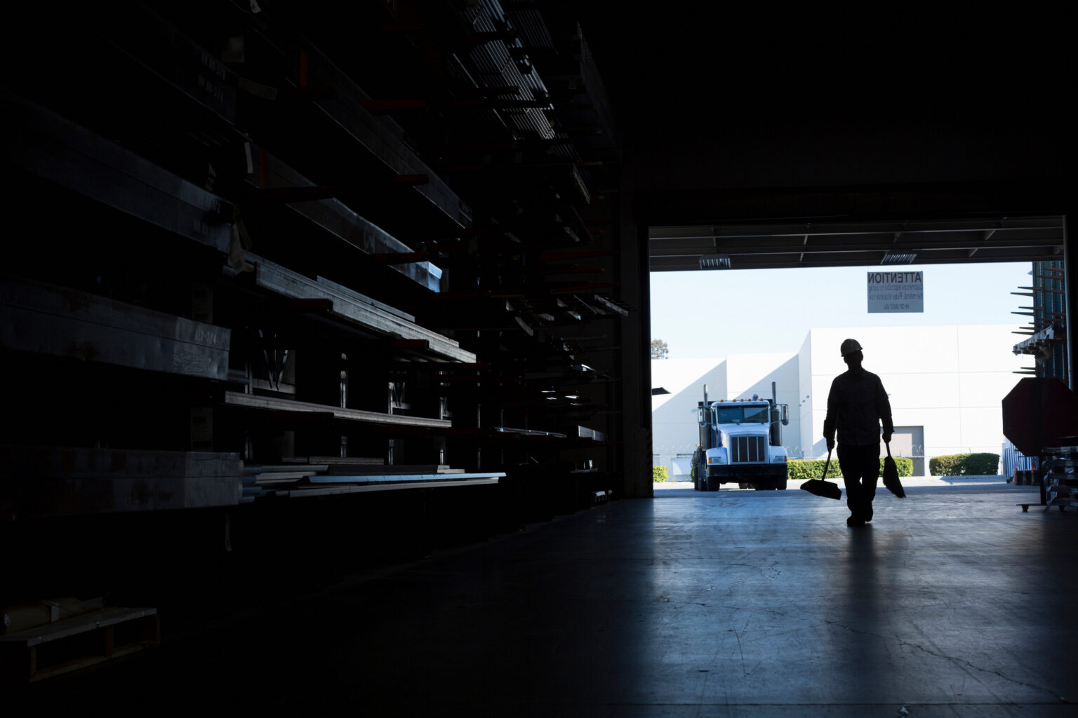 Shining a Light on the Lack of Fully Automated "Dark Factories" | News ...